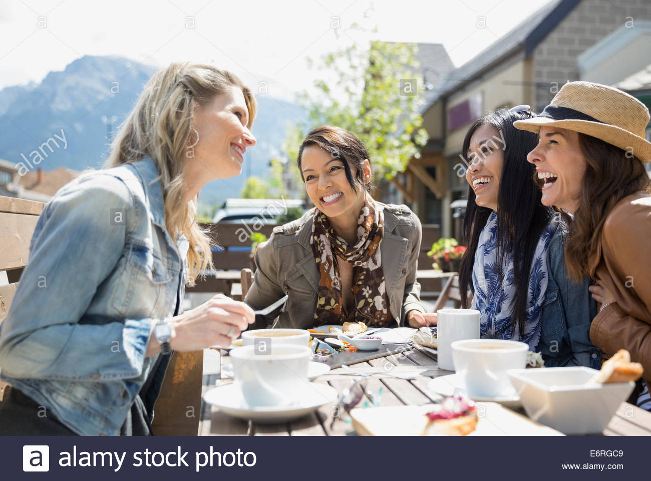 Eating in cafe hi-res stock photography and images - Alamy