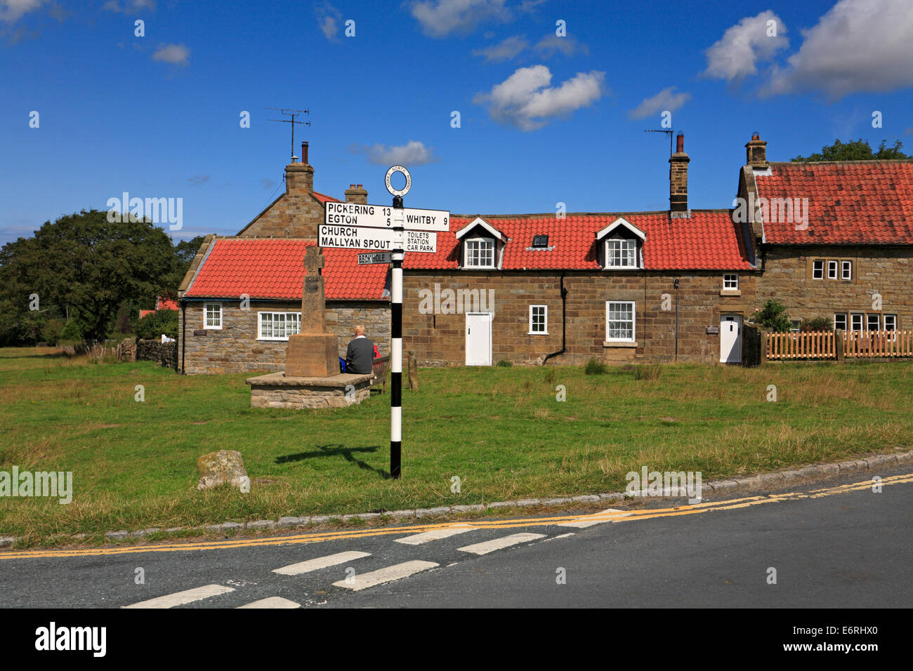 Yorkshire village signs hi-res stock photography and images - Alamy