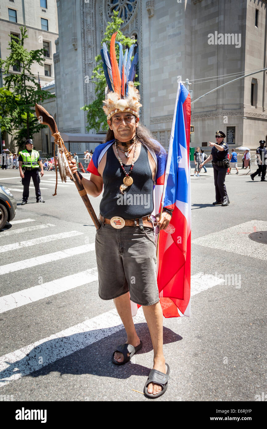 Indian person new york High Resolution Stock Photography and Images - Alamy
