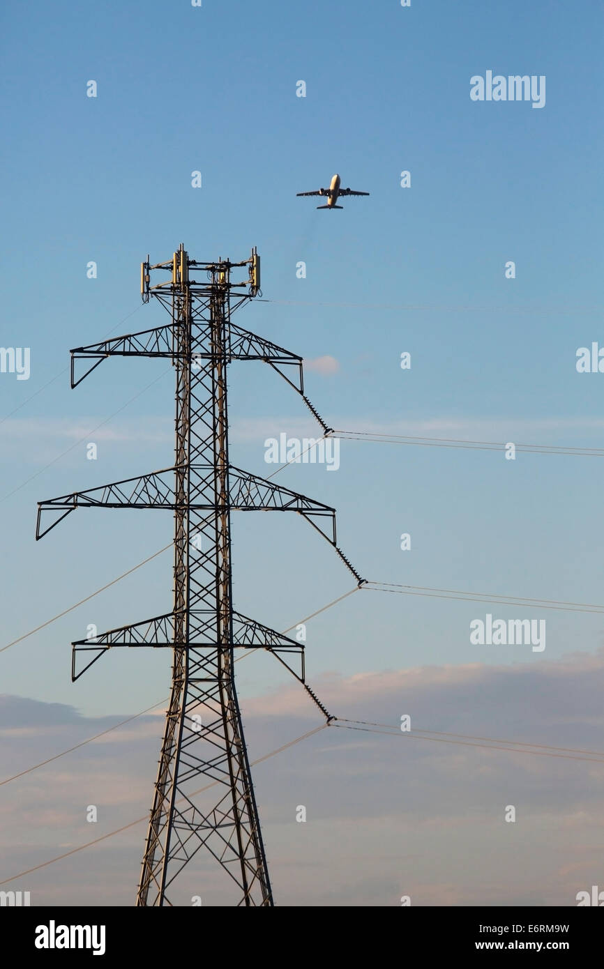 Electrical tower towers electric tower towers hi-res stock photography ...
