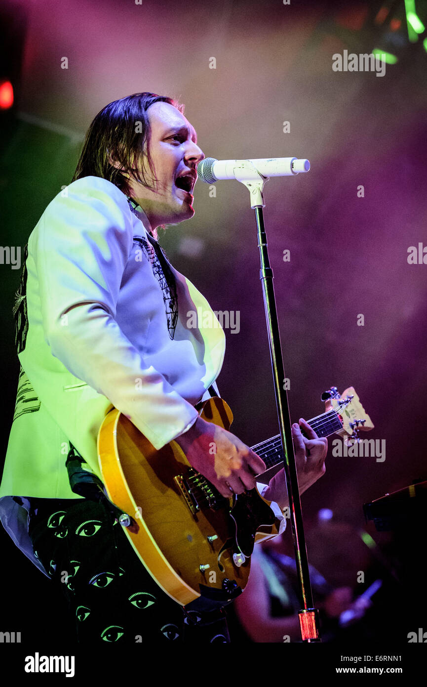 Arcade fire band members hi-res stock photography and images - Alamy