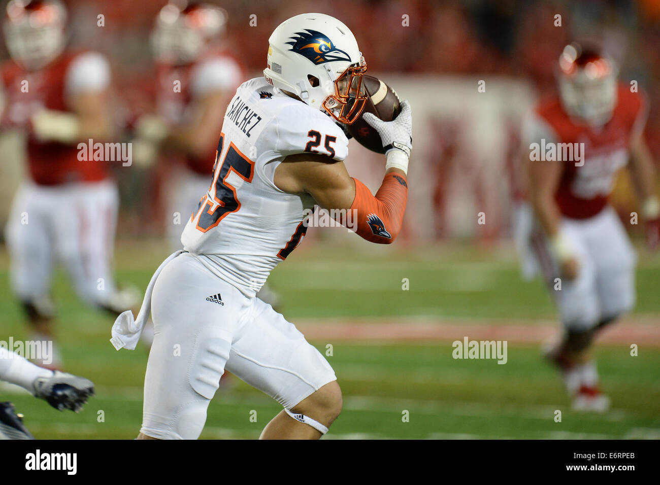 Mauricio Sanchez High Resolution Stock Photography and Images - Alamy