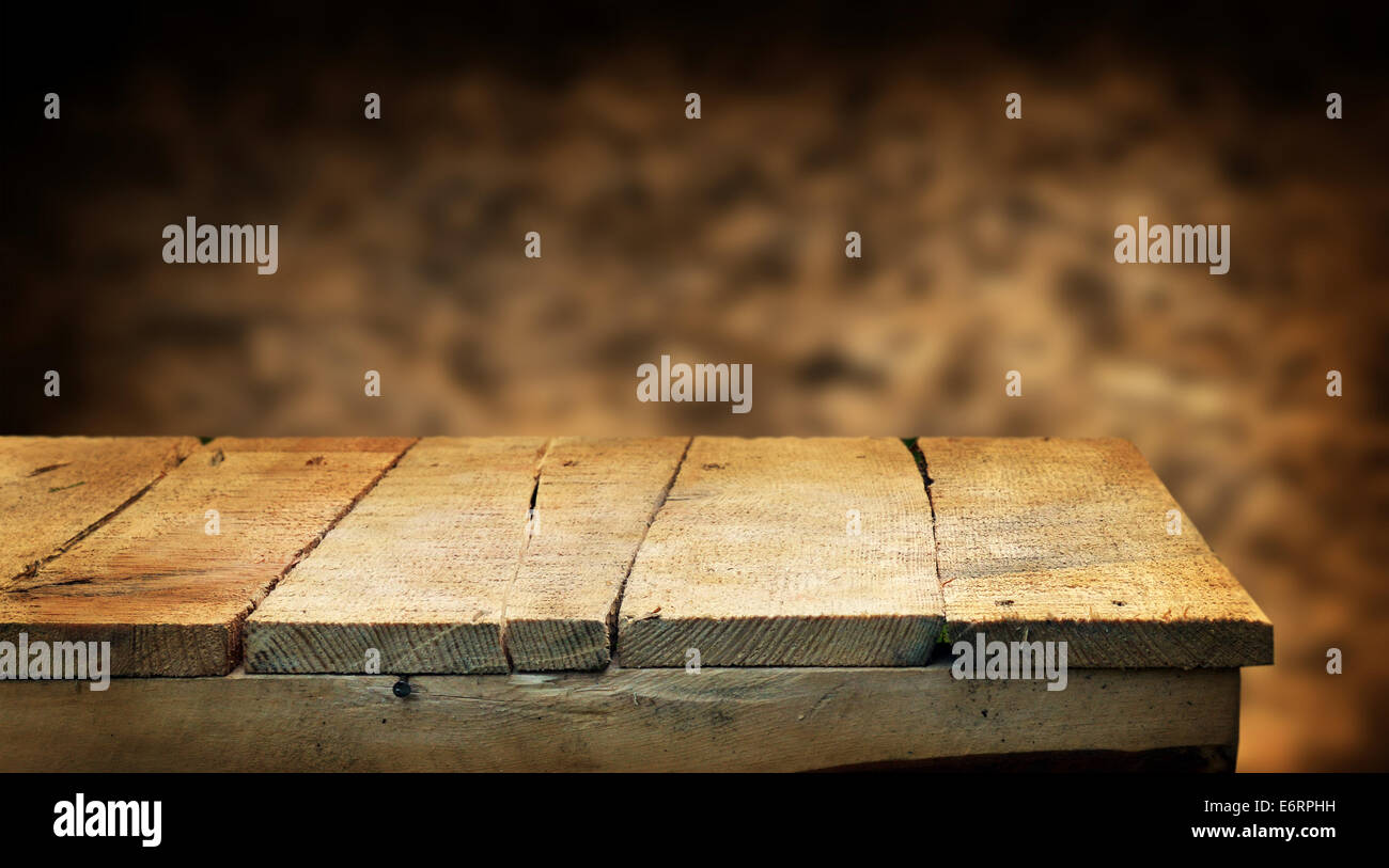 Empty wooden table for product display montages Stock Photo - Alamy