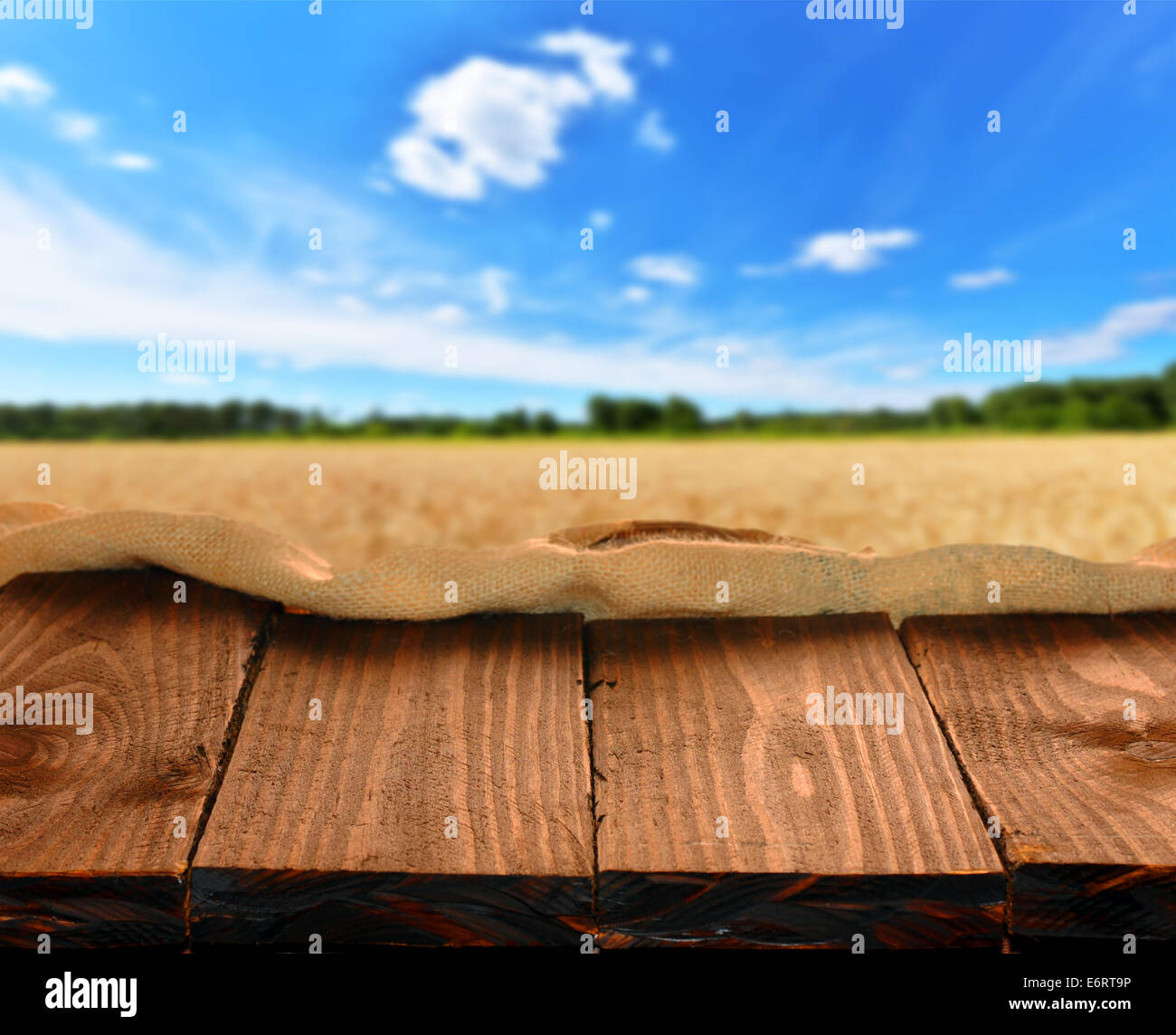 Empty wooden table for product display montages Stock Photo - Alamy