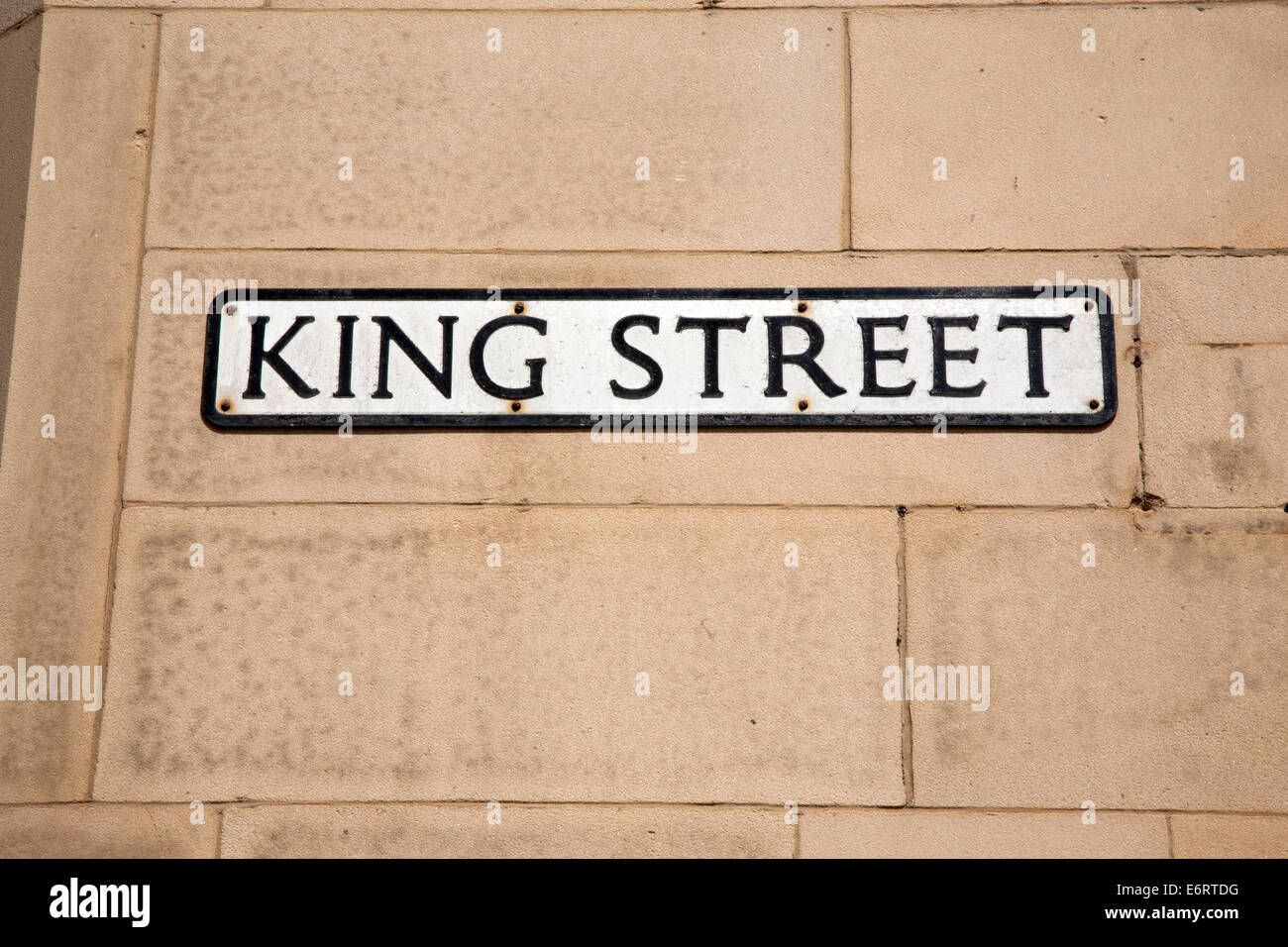 King Street Sign on Brick Wall Stock Photo - Alamy