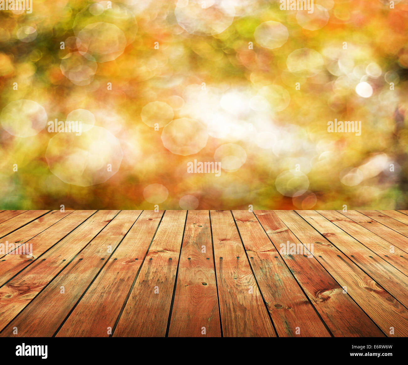 Empty wooden table for product display montages Stock Photo - Alamy