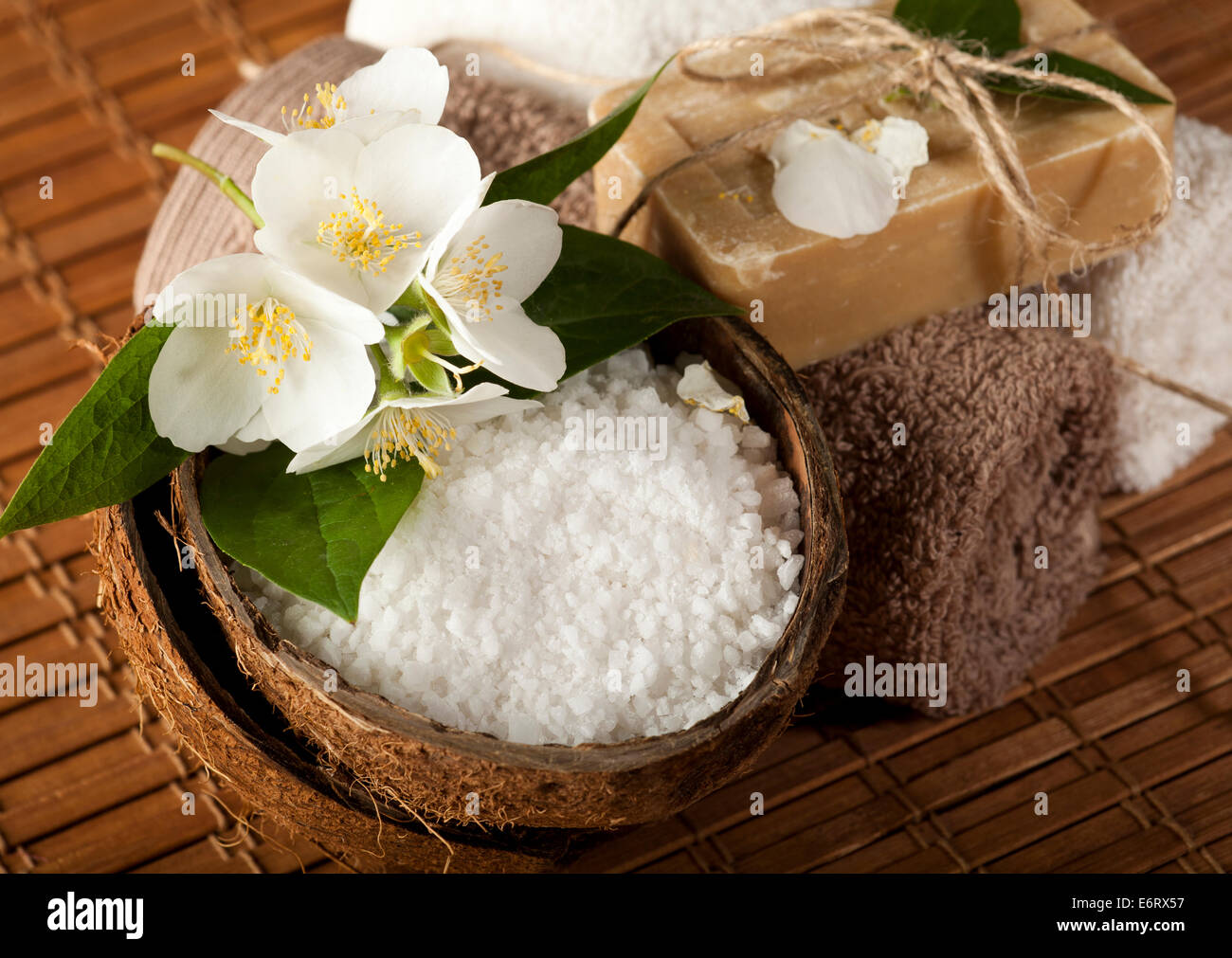 Spa background in the range of brown and white Stock Photo - Alamy