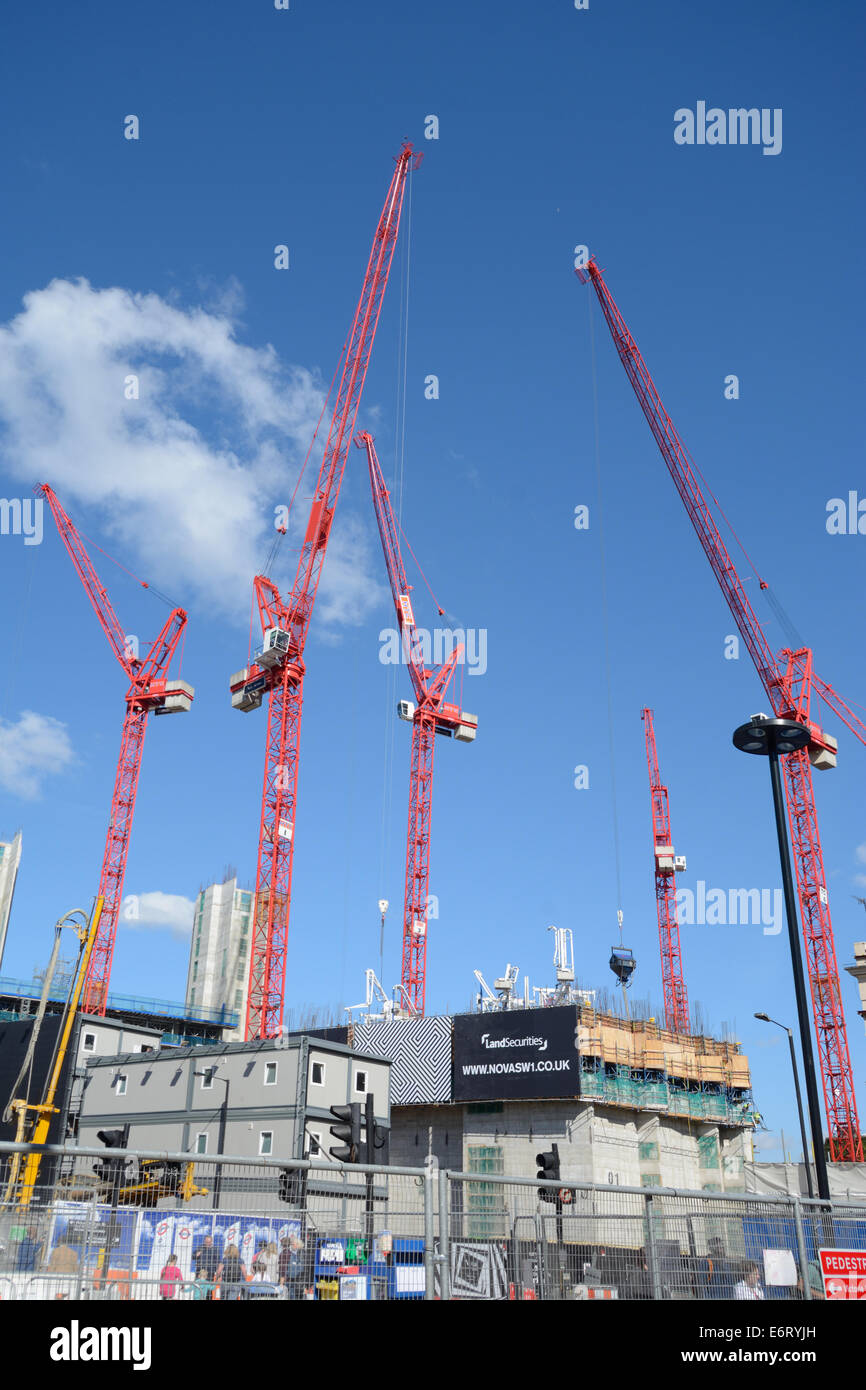 Cranes in Victoria, London, England Stock Photo - Alamy