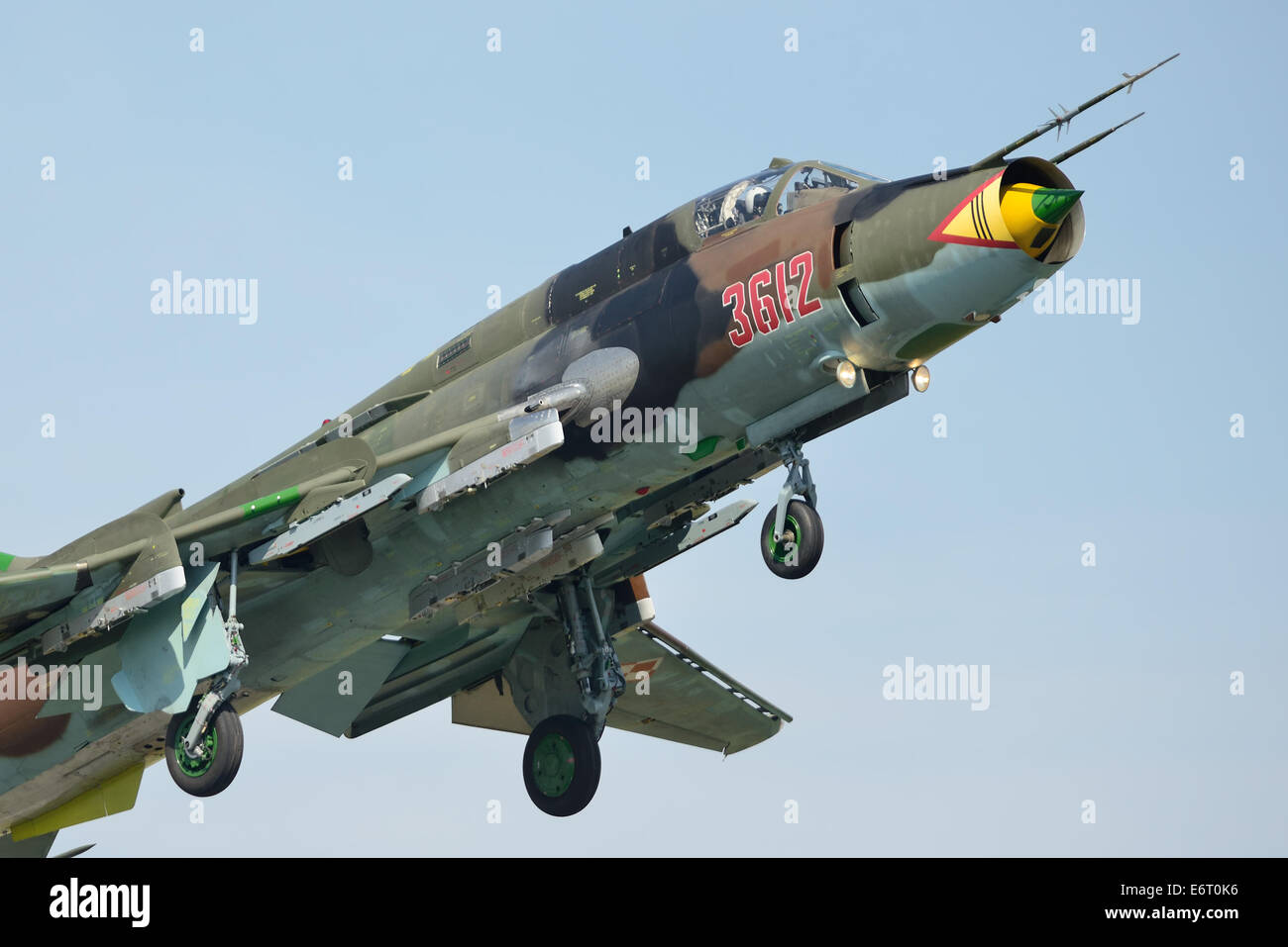 Aircraft fitter hi-res stock photography and images - Alamy