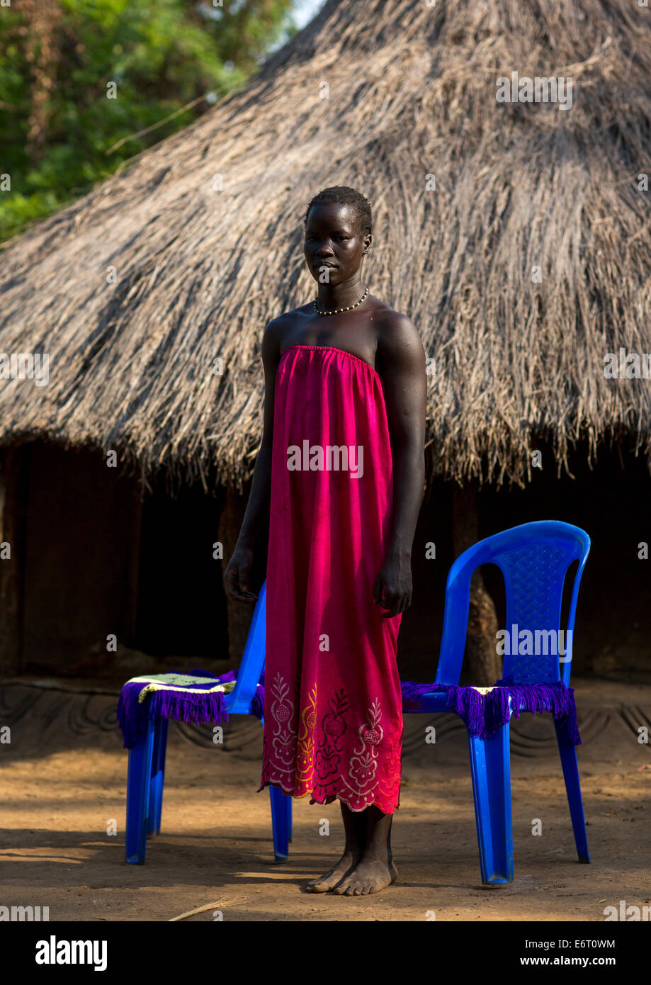 Anuak Tribe Girl In Abobo, The Former Anuak King Village, Gambela ...