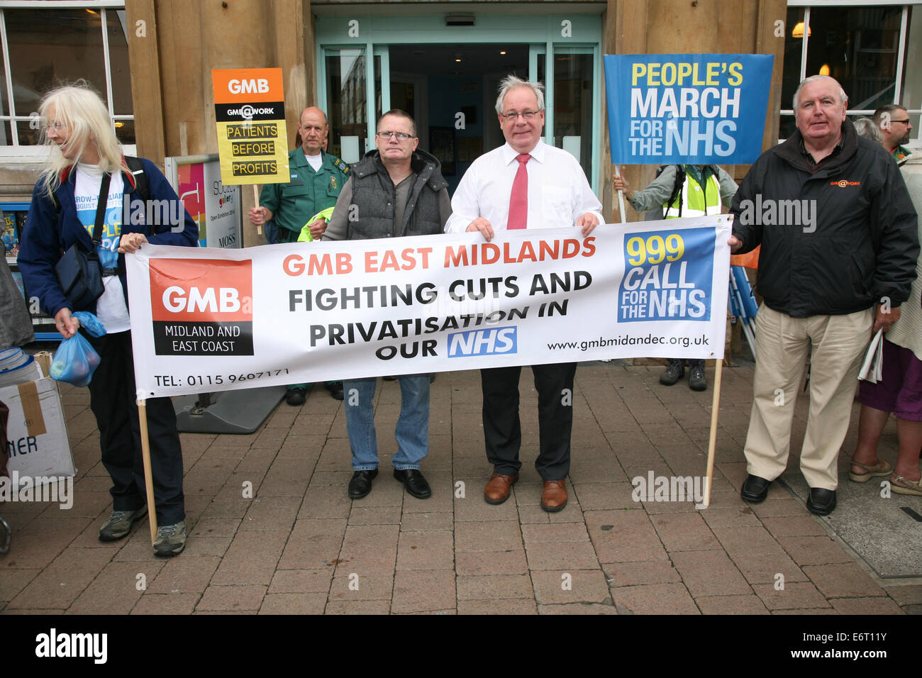 999 call nhs rally marching hi-res stock photography and images - Alamy
