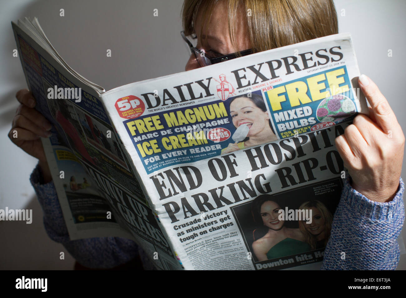 Express news newspaper hi-res stock photography and images - Alamy