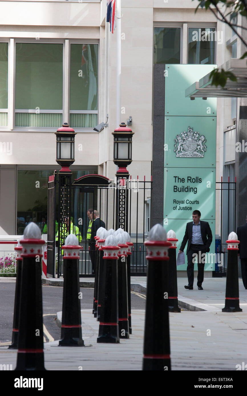 Royal courts london rolls building hi-res stock photography and images ...