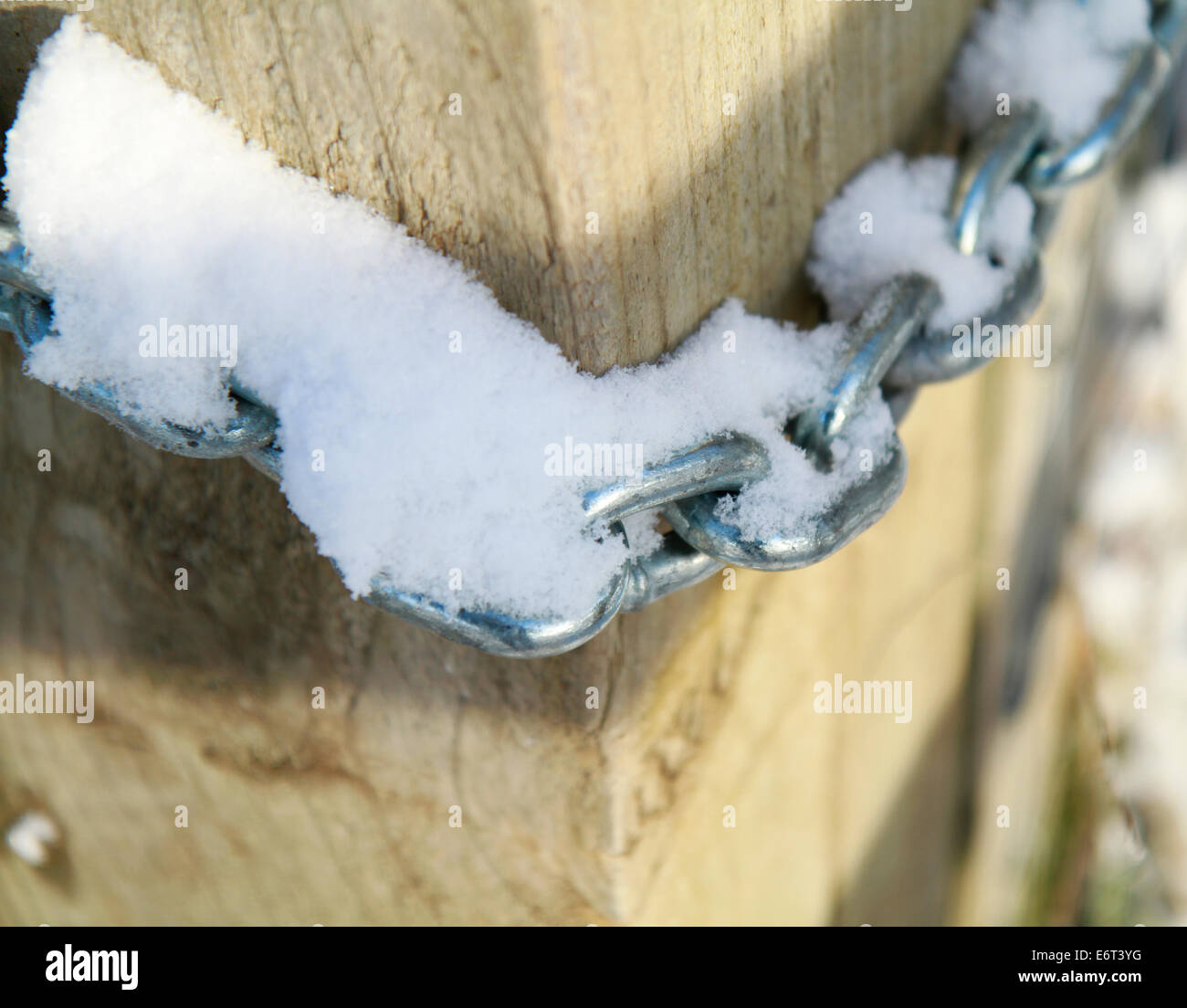 Iced chain hi-res stock photography and images - Alamy