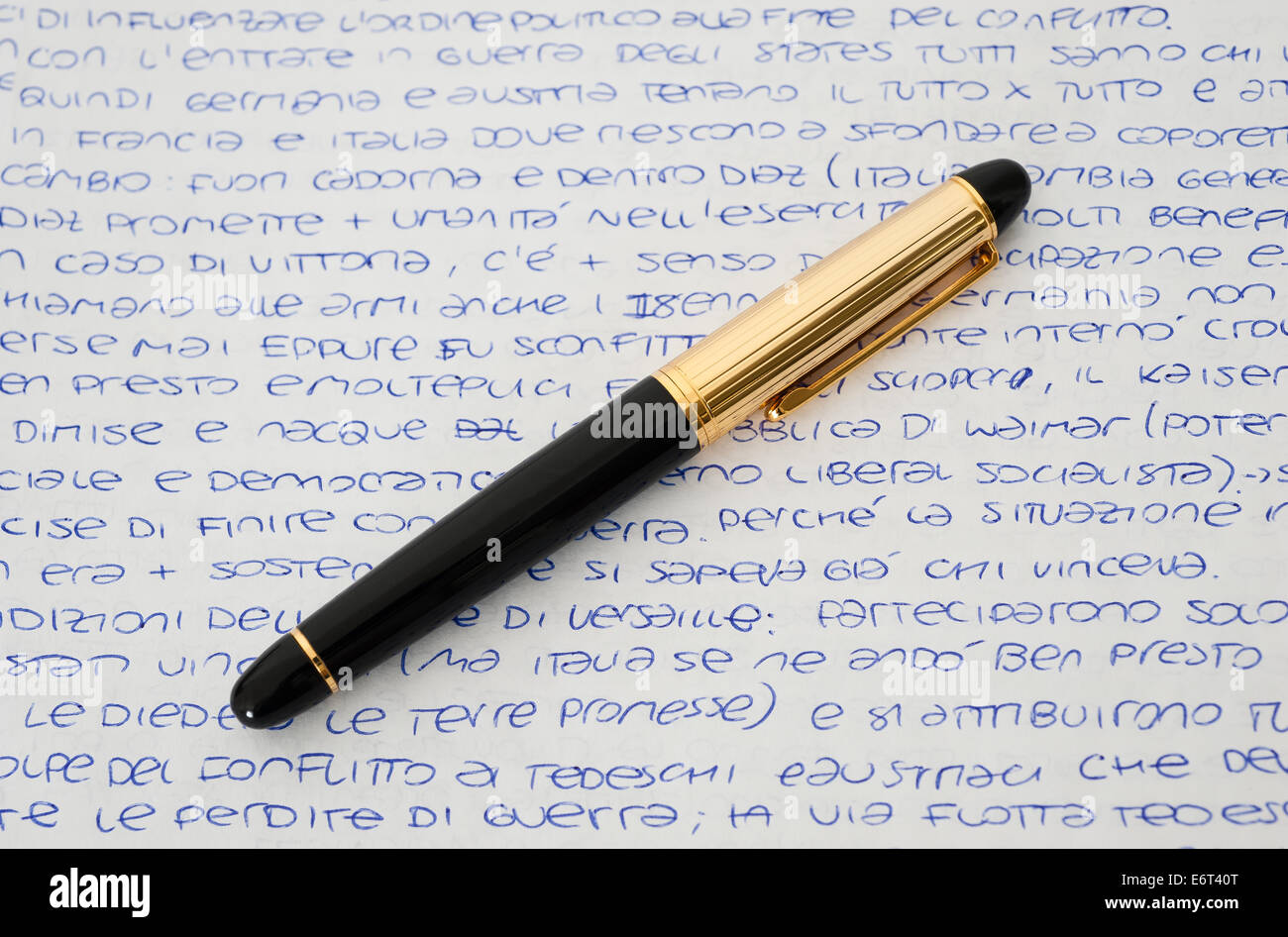 letter with handwritten text and pen Stock Photo - Alamy