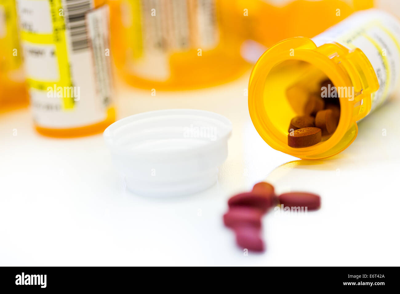 Drug bottles us hi-res stock photography and images - Alamy