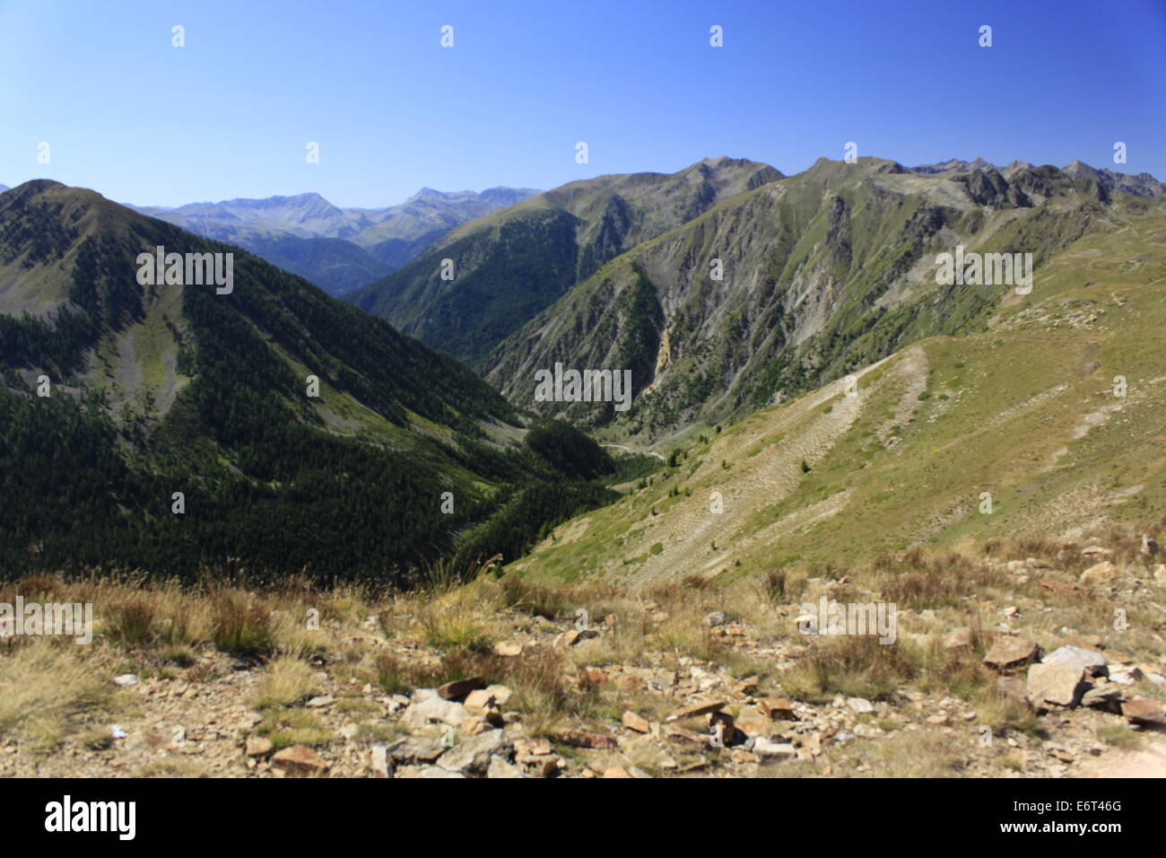 France italy border sign alps hi-res stock photography and images - Alamy