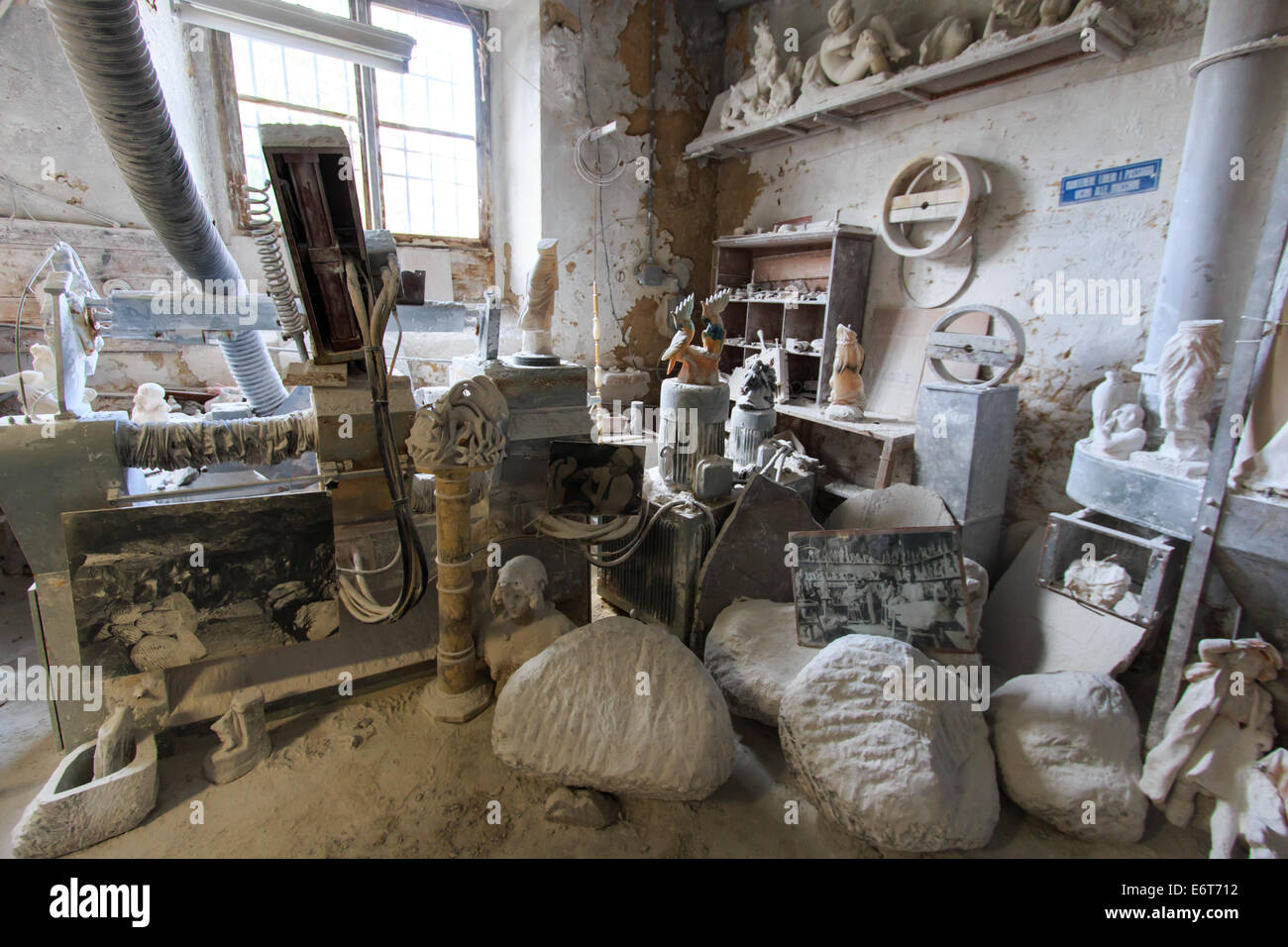 Italy, Tuscany, Volterra, alabaster handwork Stock Photo - Alamy