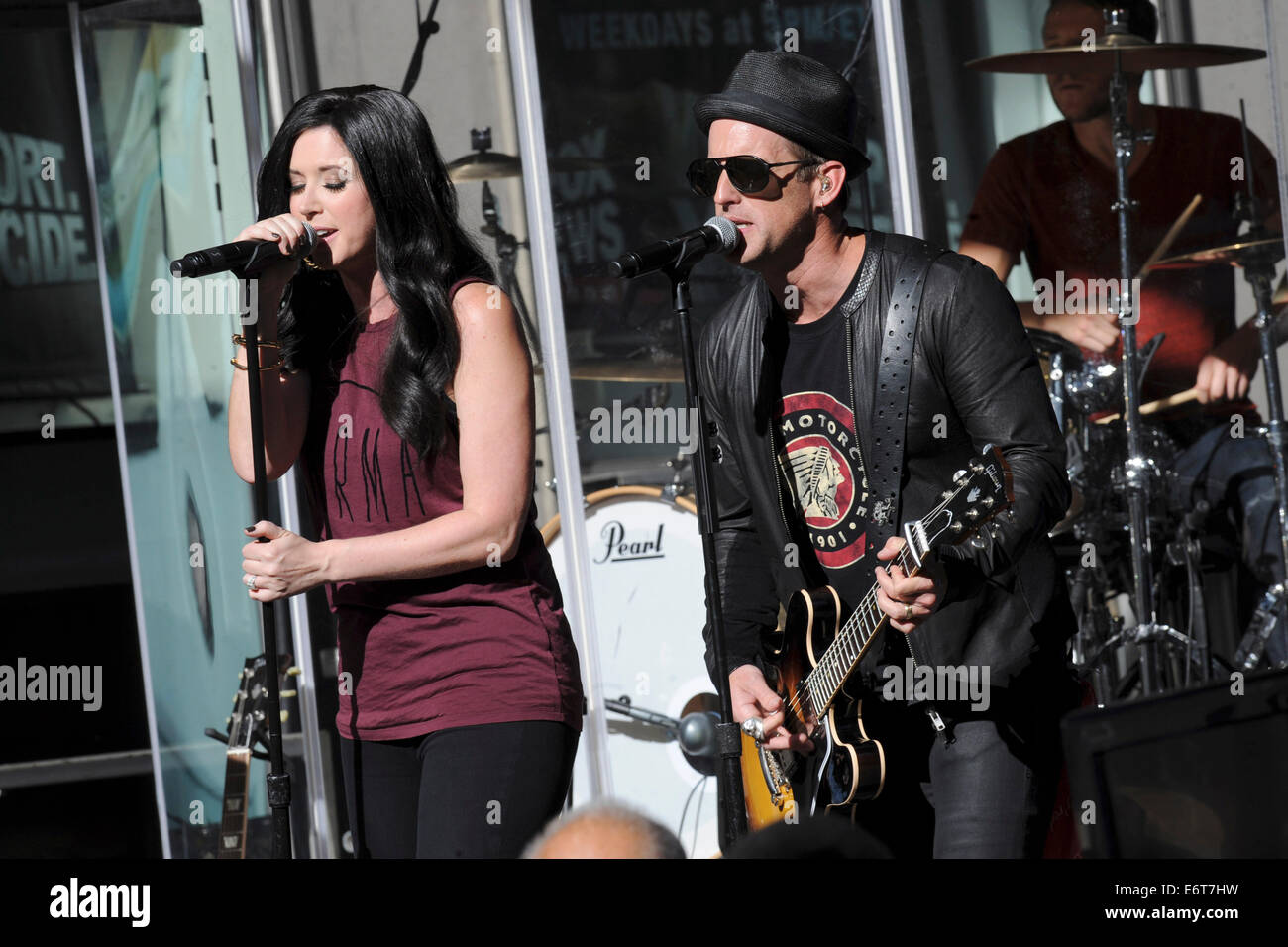 American Country duo Thompson Square perform on "Fox & Friends" All ...