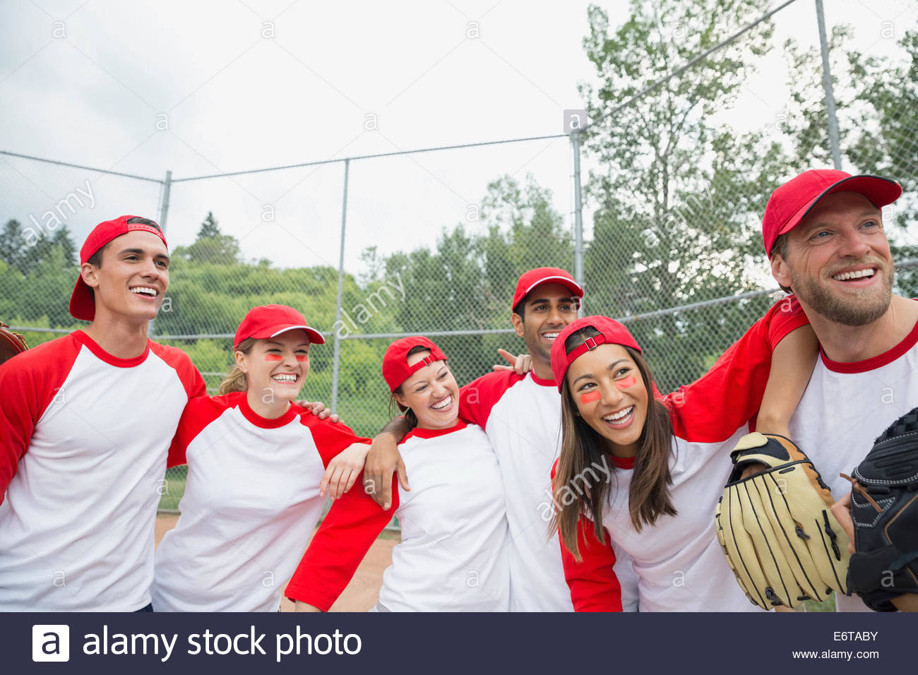Team working together sport hi-res stock photography and images - Alamy