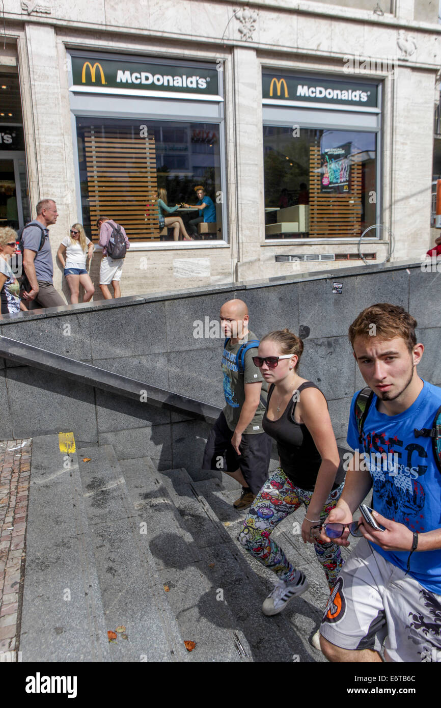 Food exit sign hi-res stock photography and images - Alamy