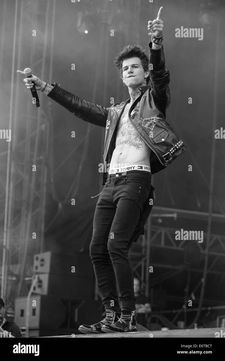 The Neighbourhood Lead Singer