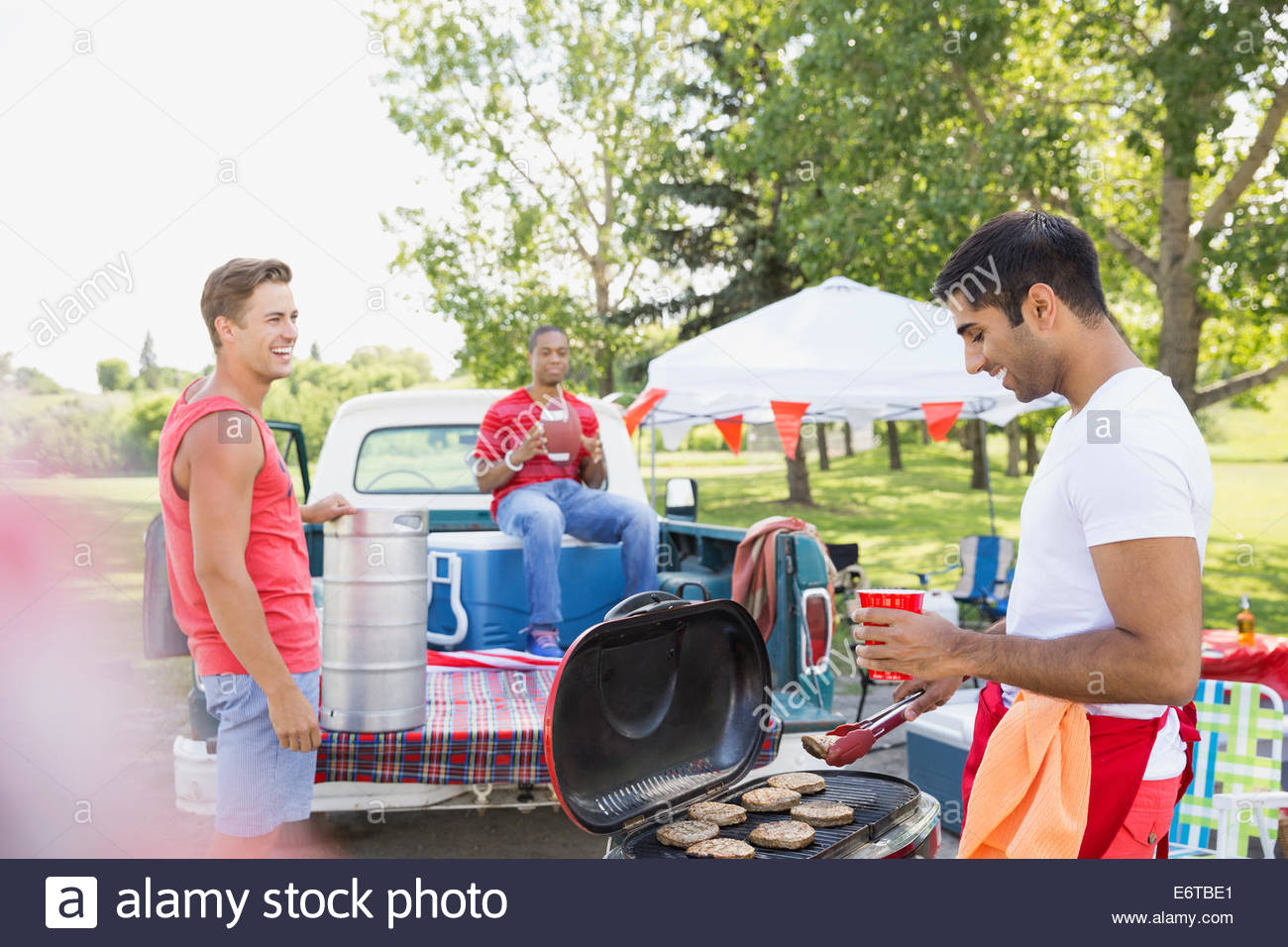 Tailgate stadium hi-res stock photography and images - Alamy
