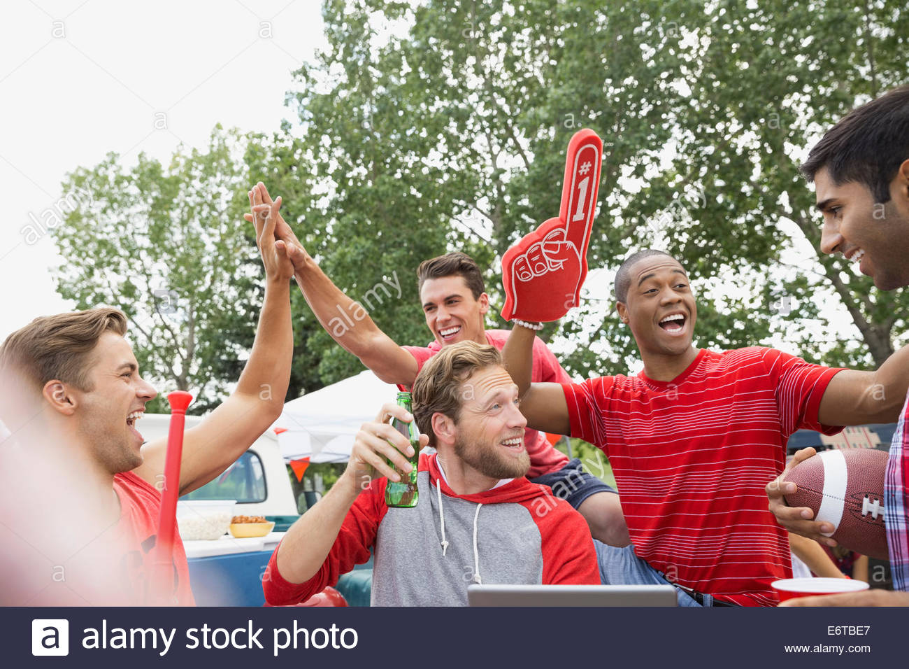 Cheering black men hi-res stock photography and images - Alamy