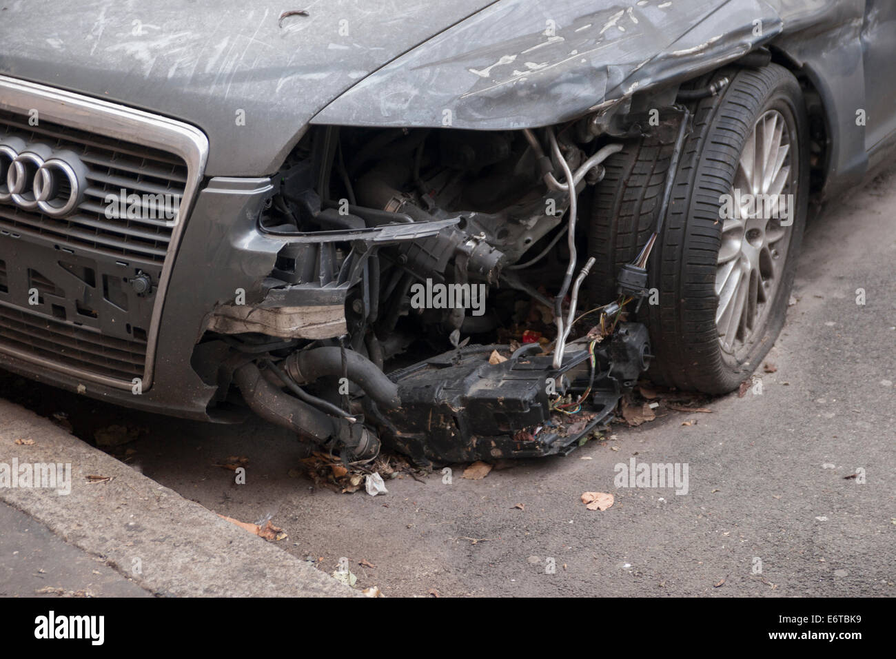 Crashed vehicle hi-res stock photography and images - Alamy