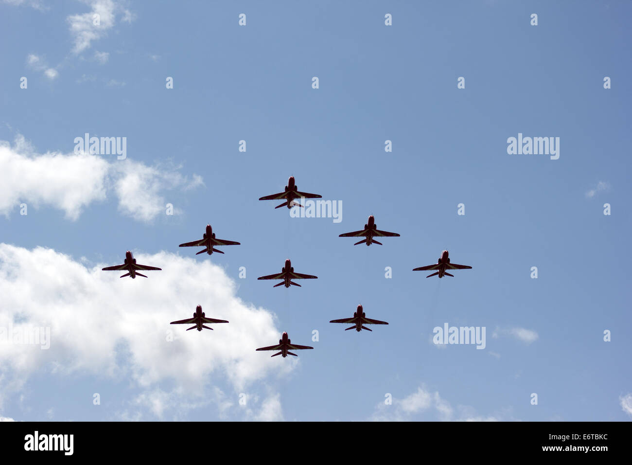 Red arrows plane pattern hi-res stock photography and images - Alamy