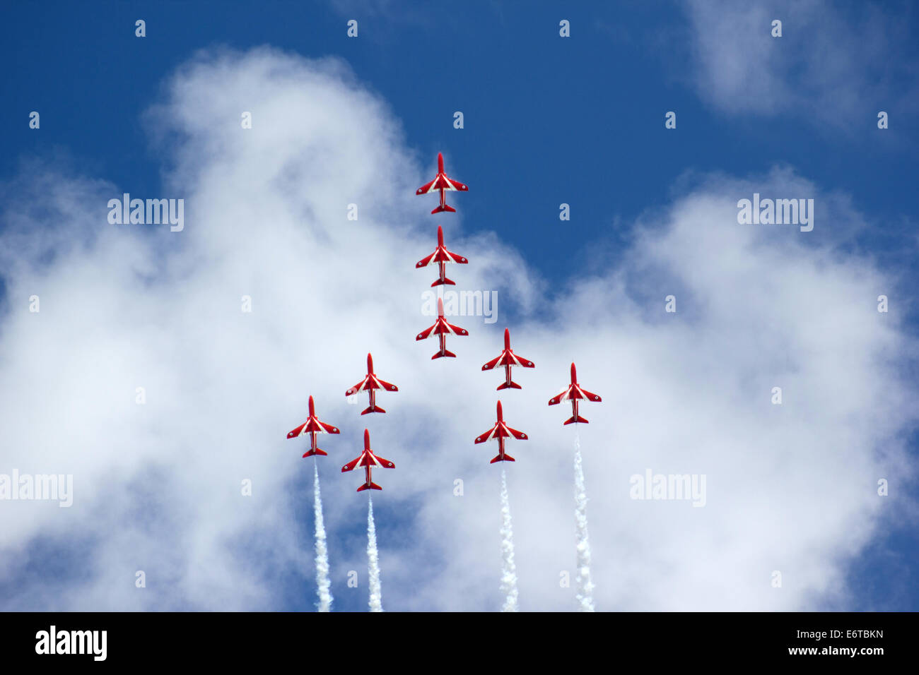 Red Arrows Concord formation Stock Photo - Alamy