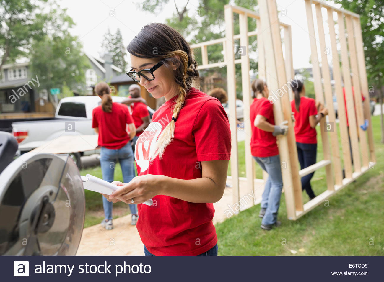 Native construction hi-res stock photography and images - Alamy