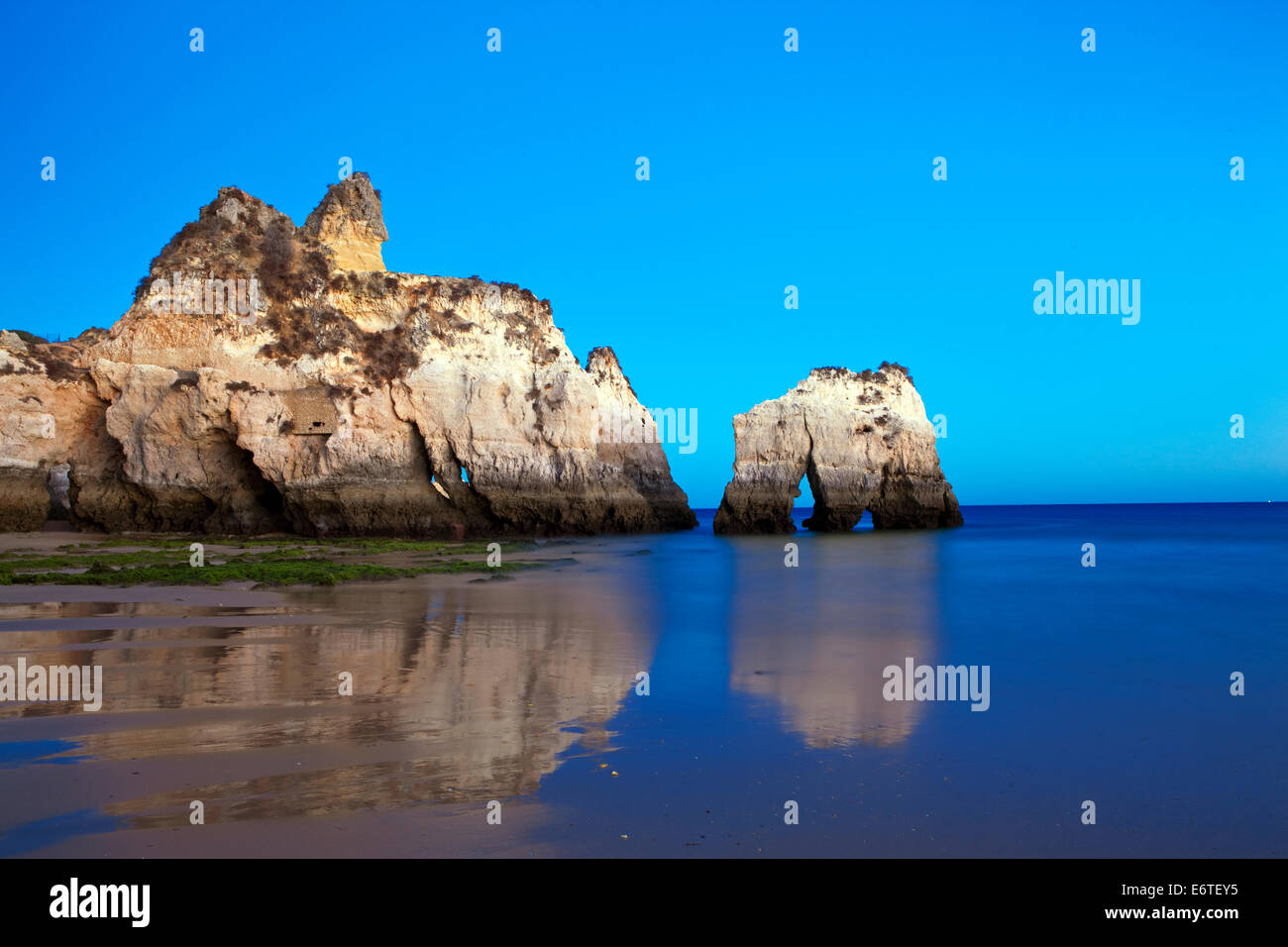 Prainha beach algarve hi-res stock photography and images - Alamy