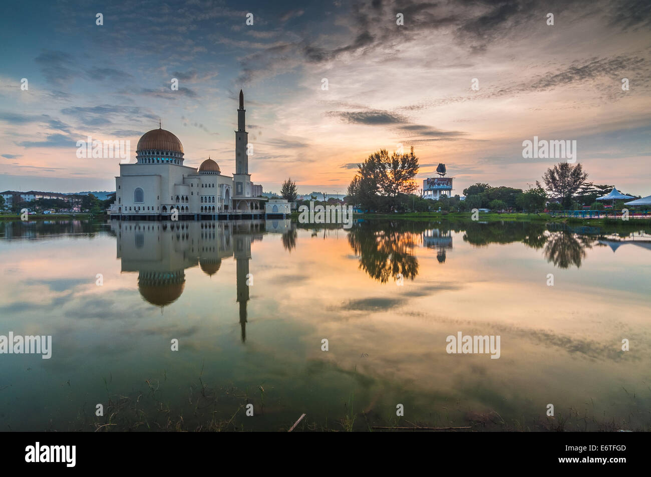 Masjid as salam hi-res stock photography and images - Alamy