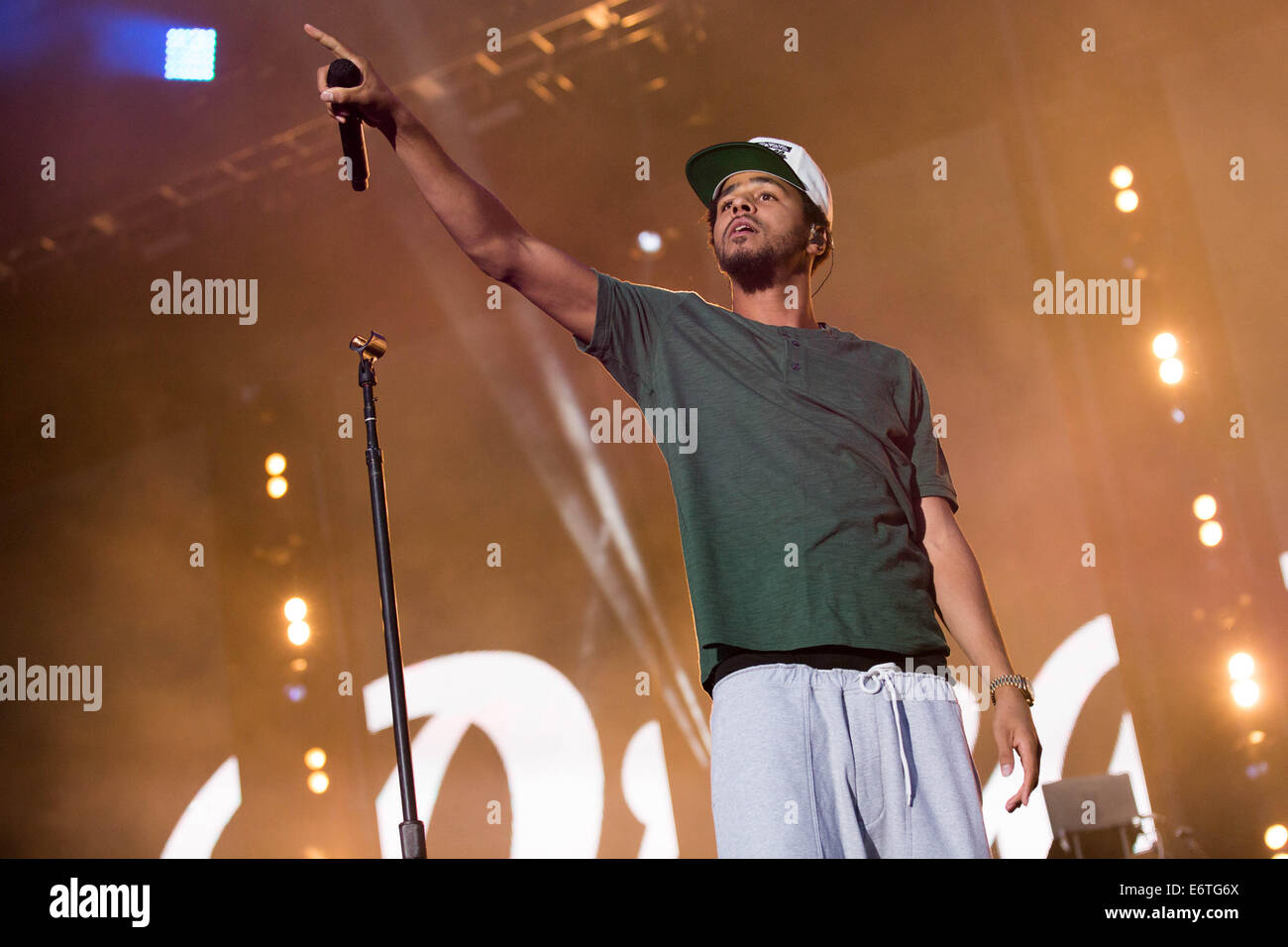J cole hi-res stock photography and images - Alamy