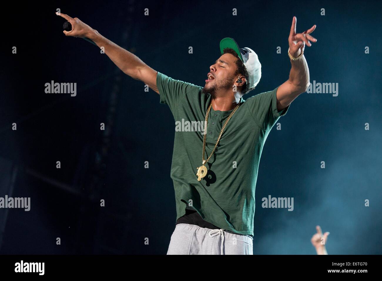 J cole hi-res stock photography and images - Alamy