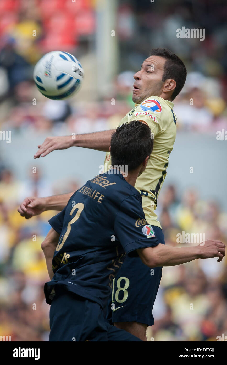 Mexico City, Mexico. 30th Aug, 2014. Luis Gabriel Rey (Back) of America ...