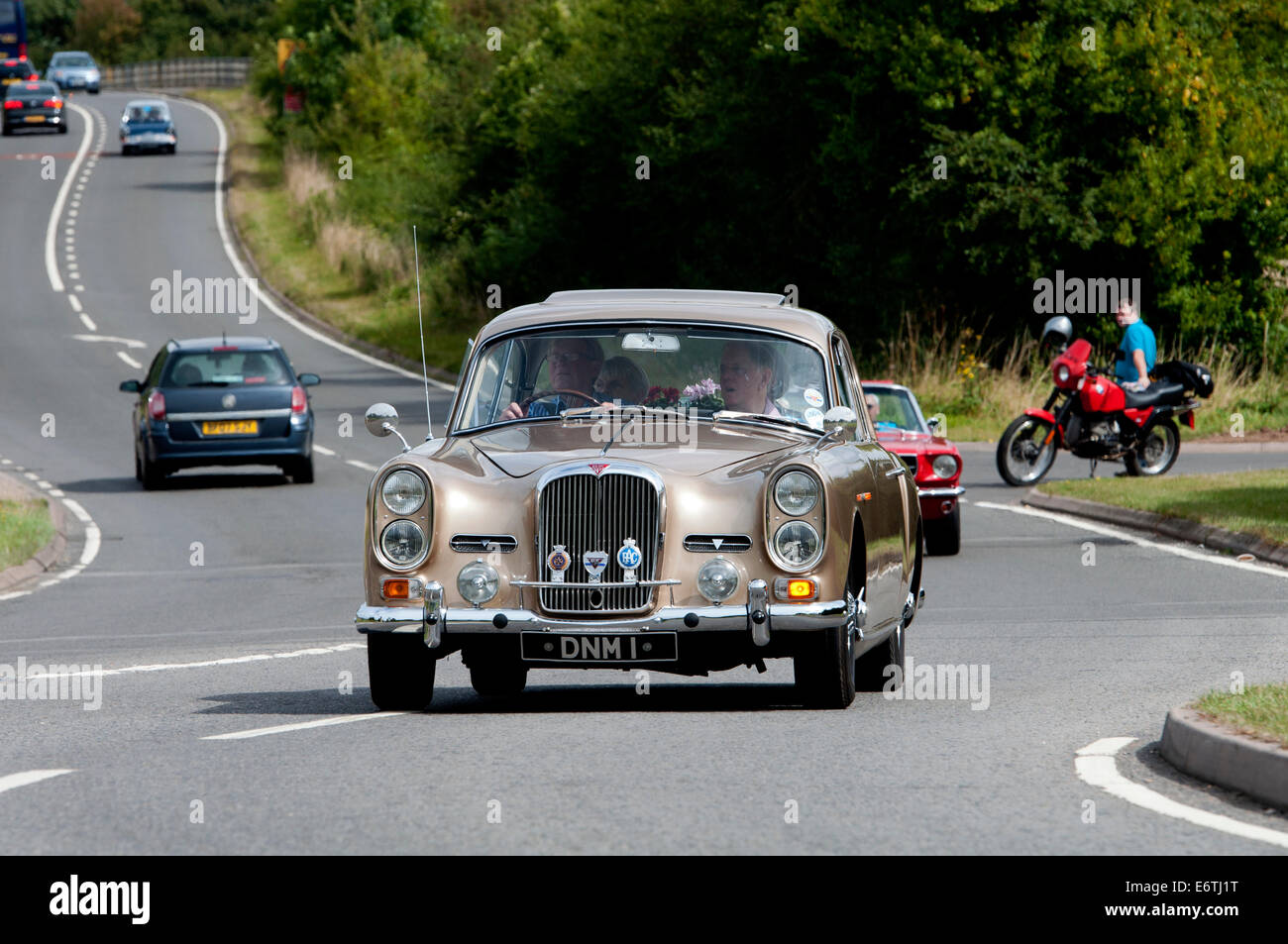 Old alvis car hi-res stock photography and images - Alamy