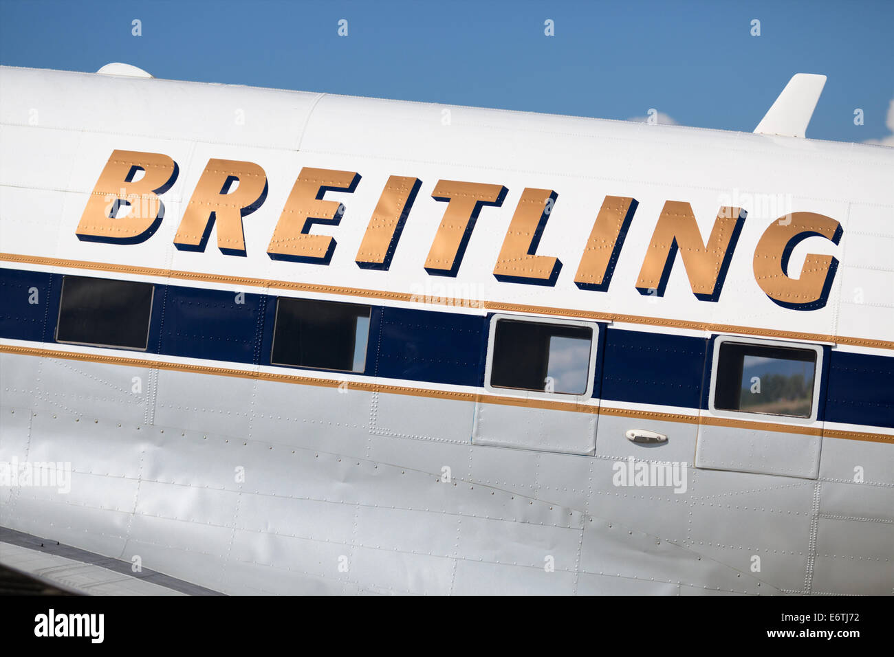 Breitling logo hi-res stock photography and images - Alamy