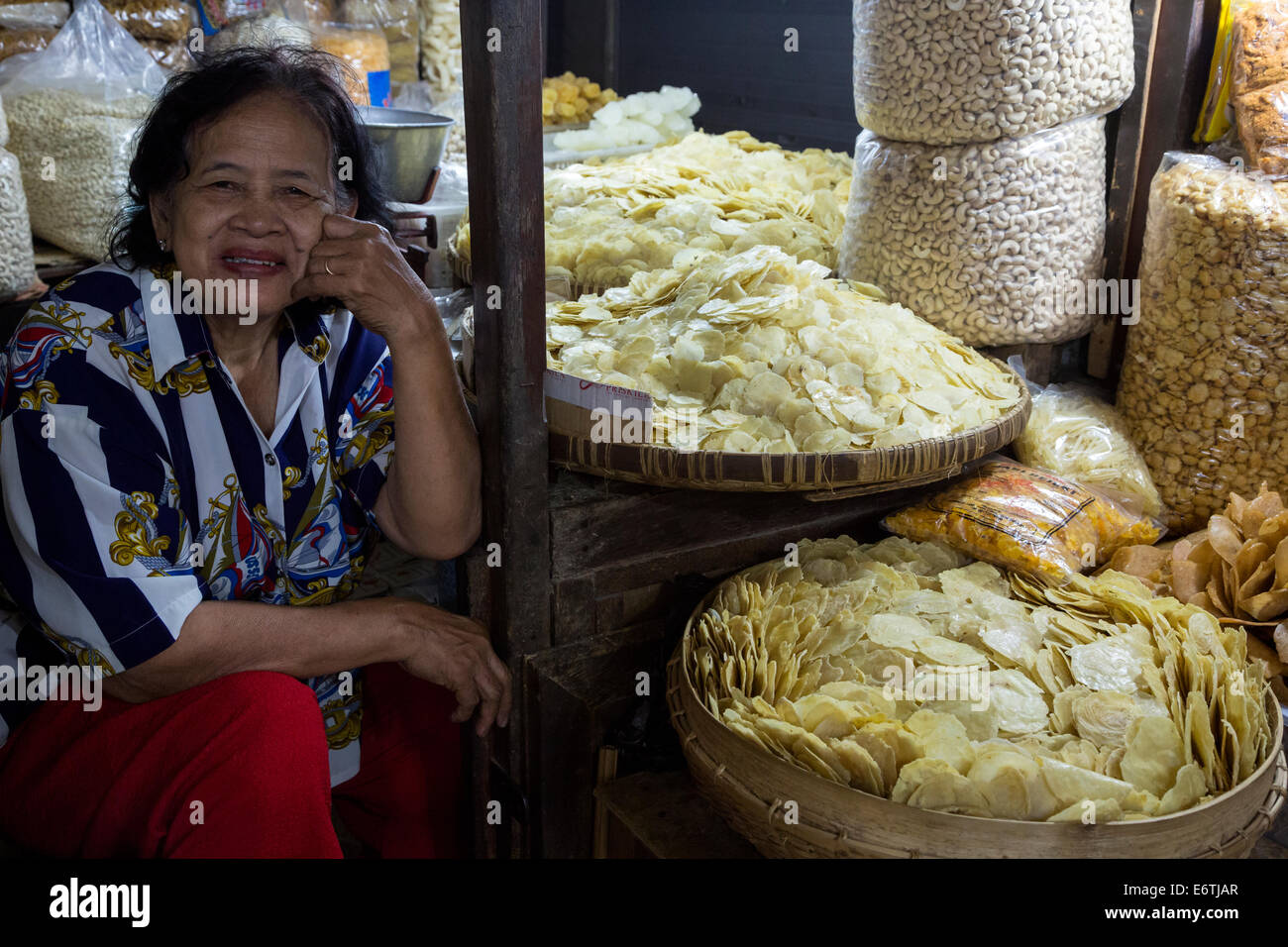 Selling chips hi-res stock photography and images - Alamy