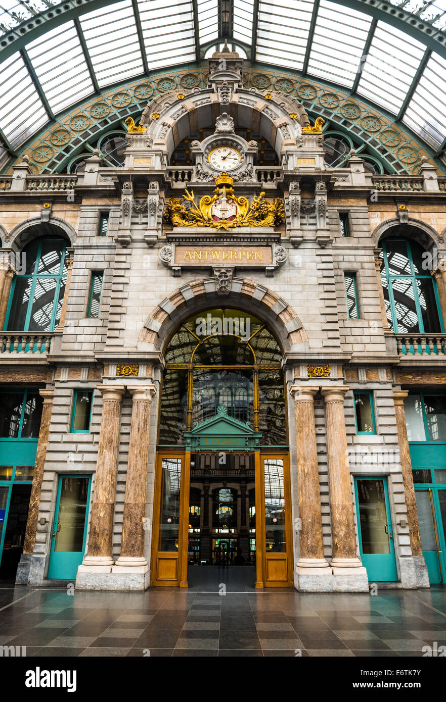Central Train Station in Antwerpen, Belgium, finest example of railway ...