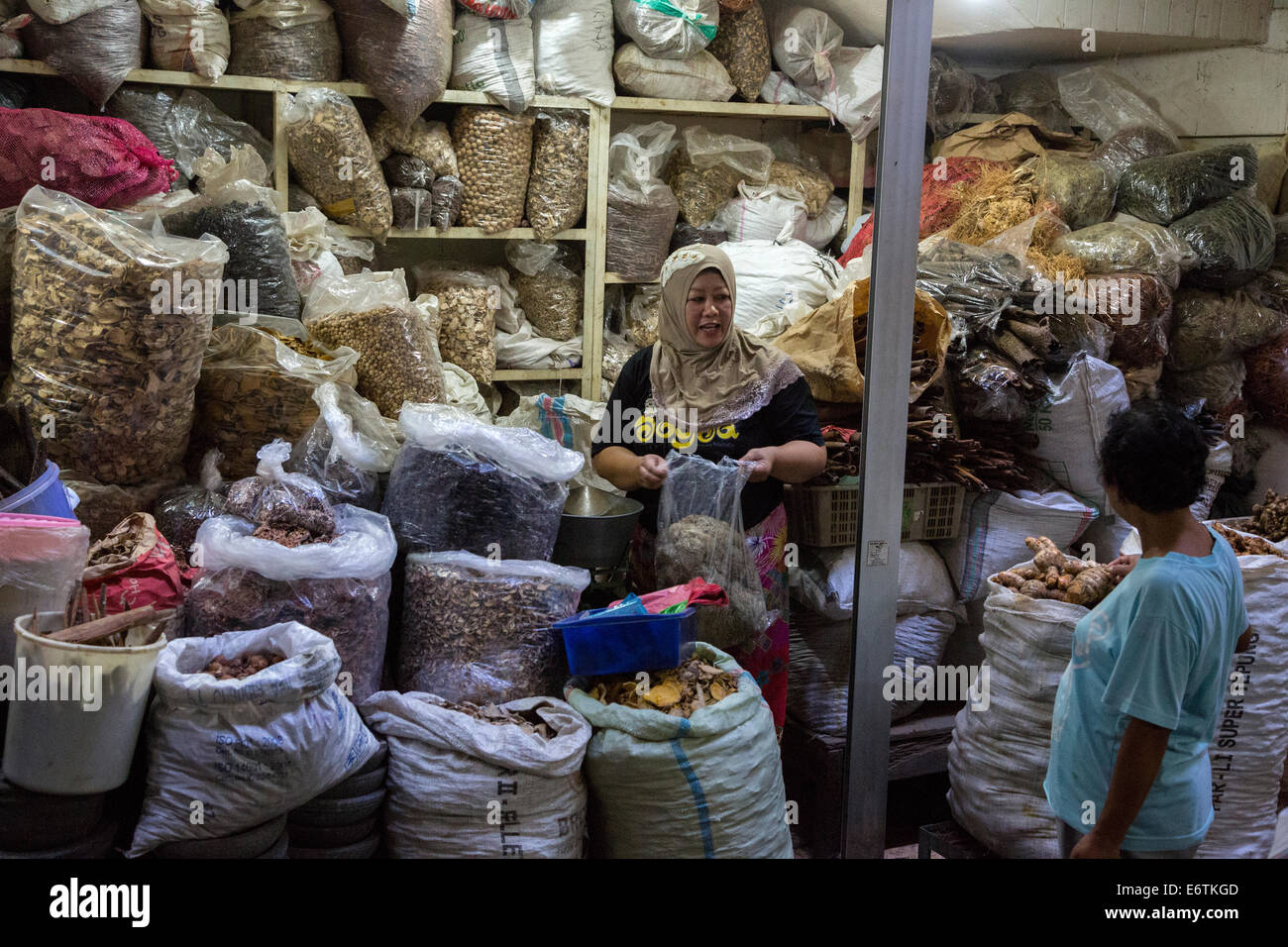 Yogyakarta java indonesia beringharjo market hi-res stock photography ...