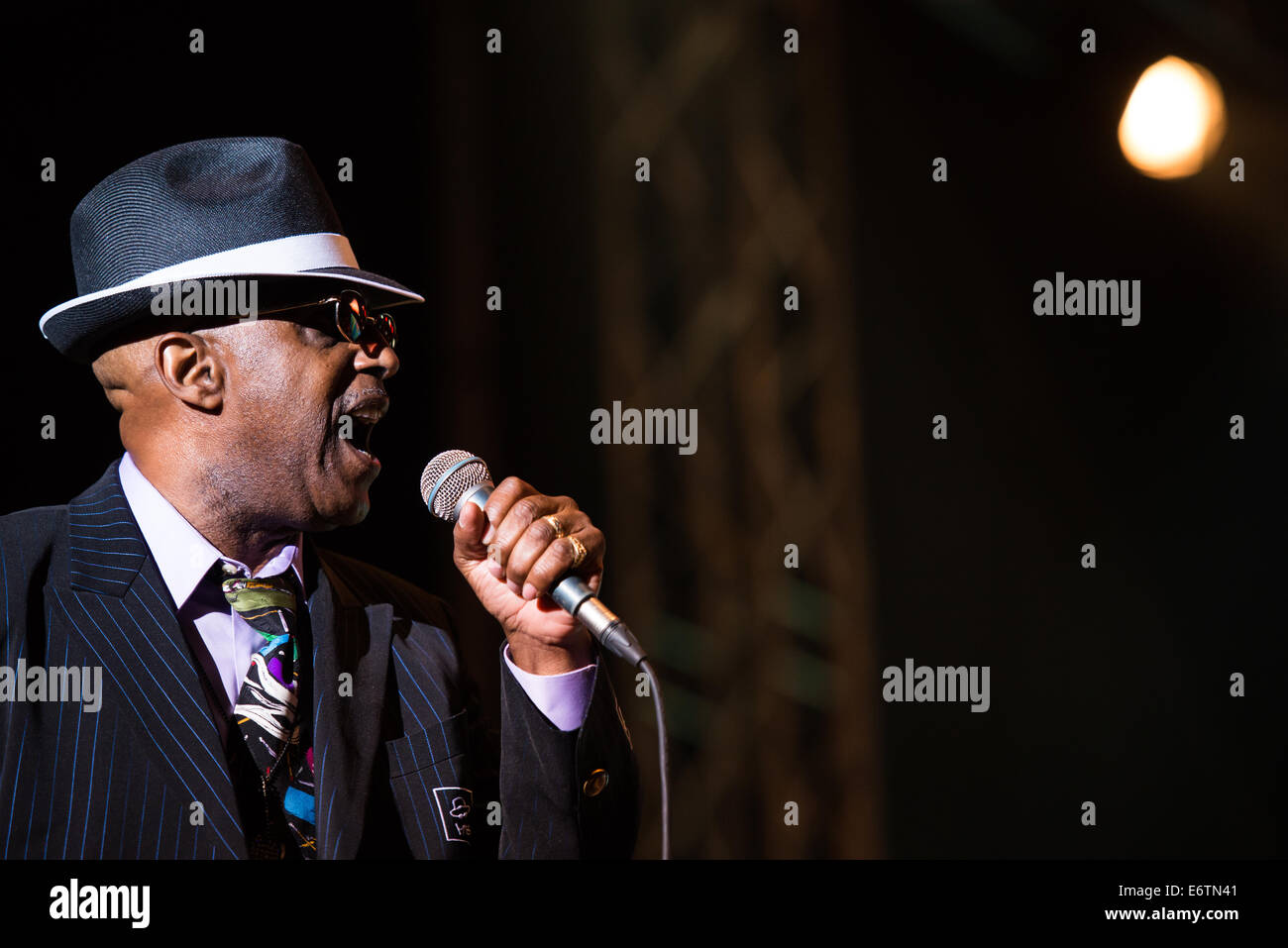 Chris James (ex Natural Four), performing with Jazz orkestar HRT at ...