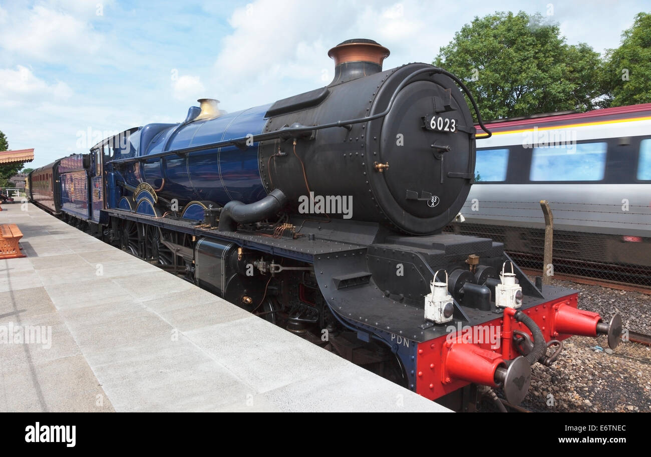 King edward ii hi-res stock photography and images - Alamy