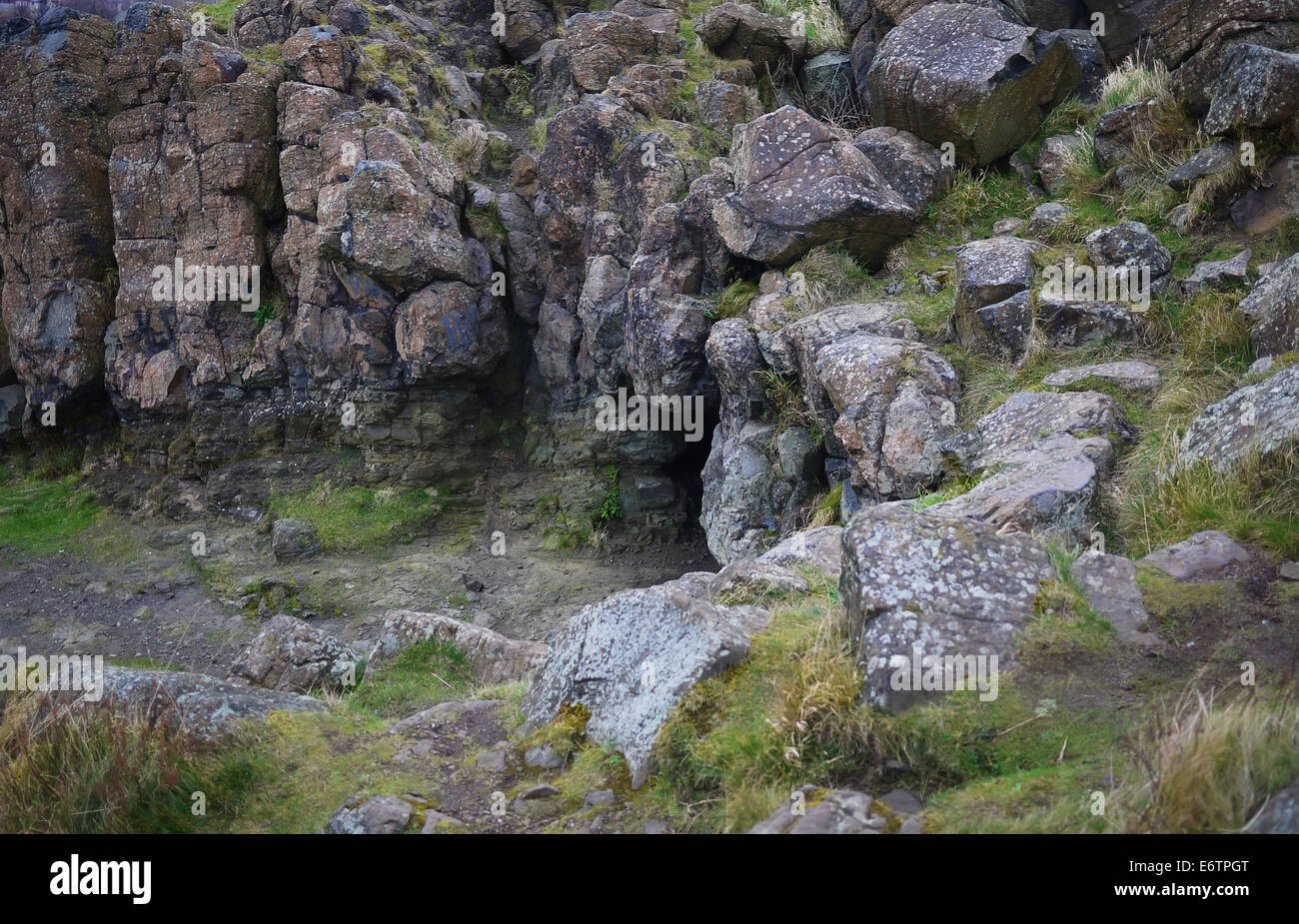 Stone cave in Edinburgh, Stone texture, Uk Stock Photo - Alamy