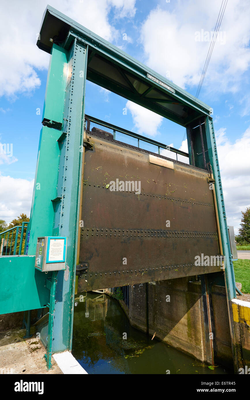 Guillotine lock hi-res stock photography and images - Alamy