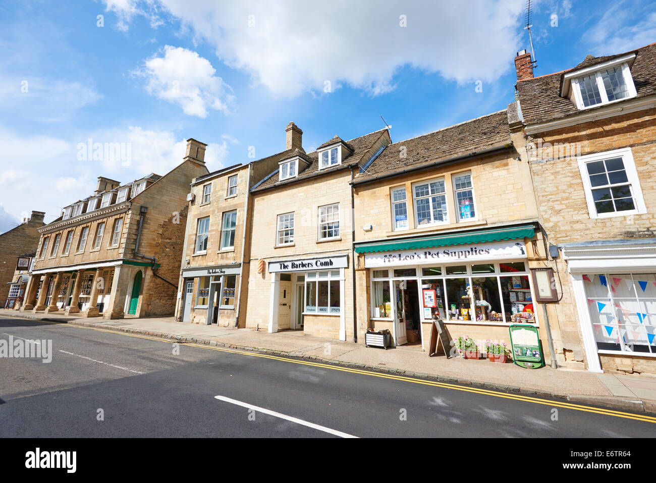 Oundle town centre hi-res stock photography and images - Alamy