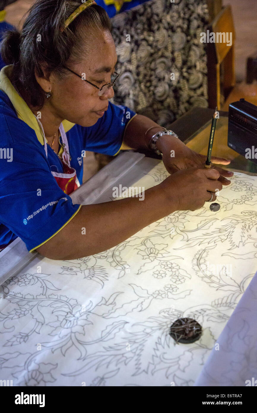 Batik indonesia pattern hi-res stock photography and images - Alamy