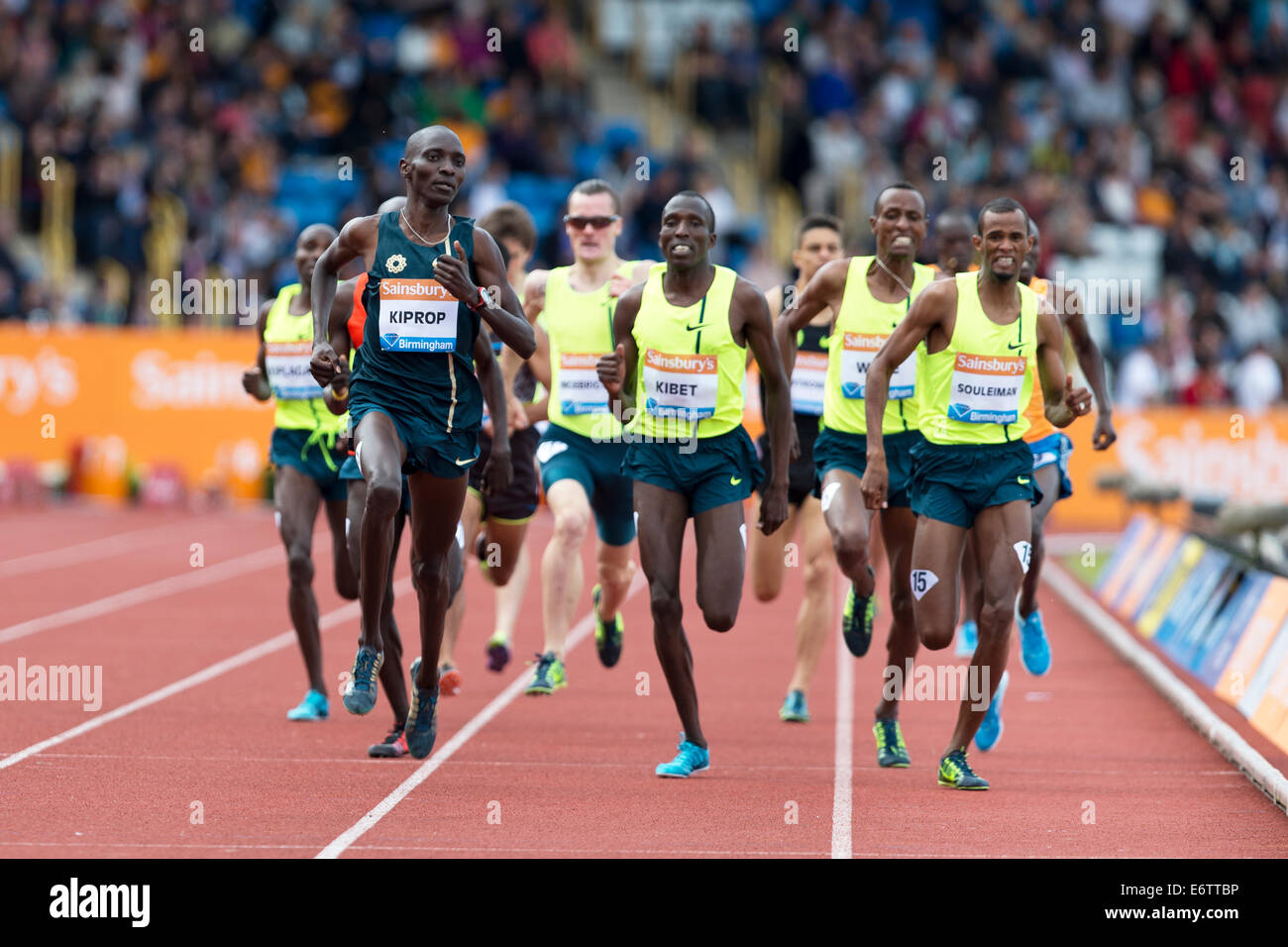 Asbel KIPROP winning the Emsley Carr Mile race 2014 Diamond League ...