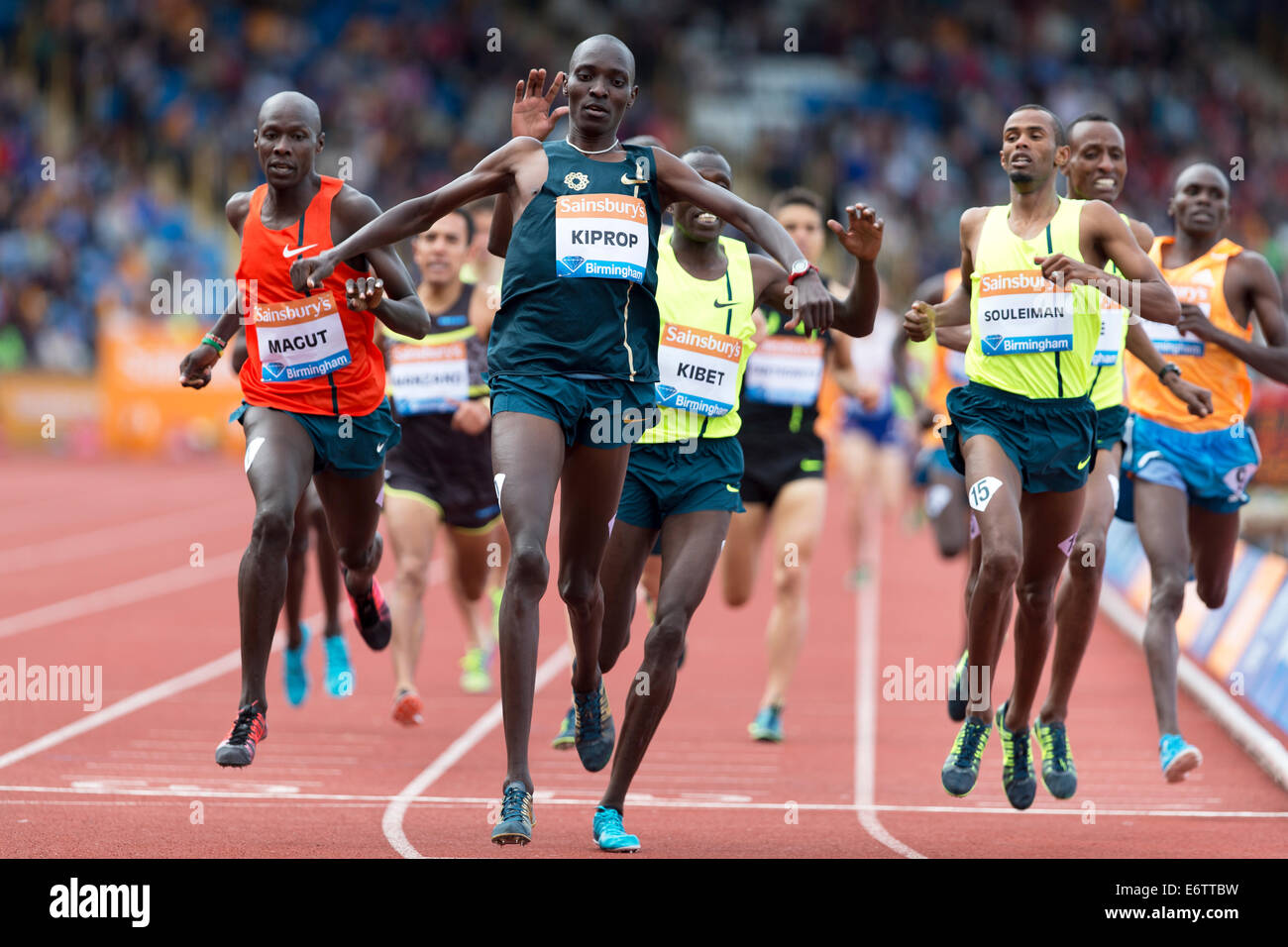 Asbel KIPROP winning the Emsley Carr Mile race 2014 Diamond League ...